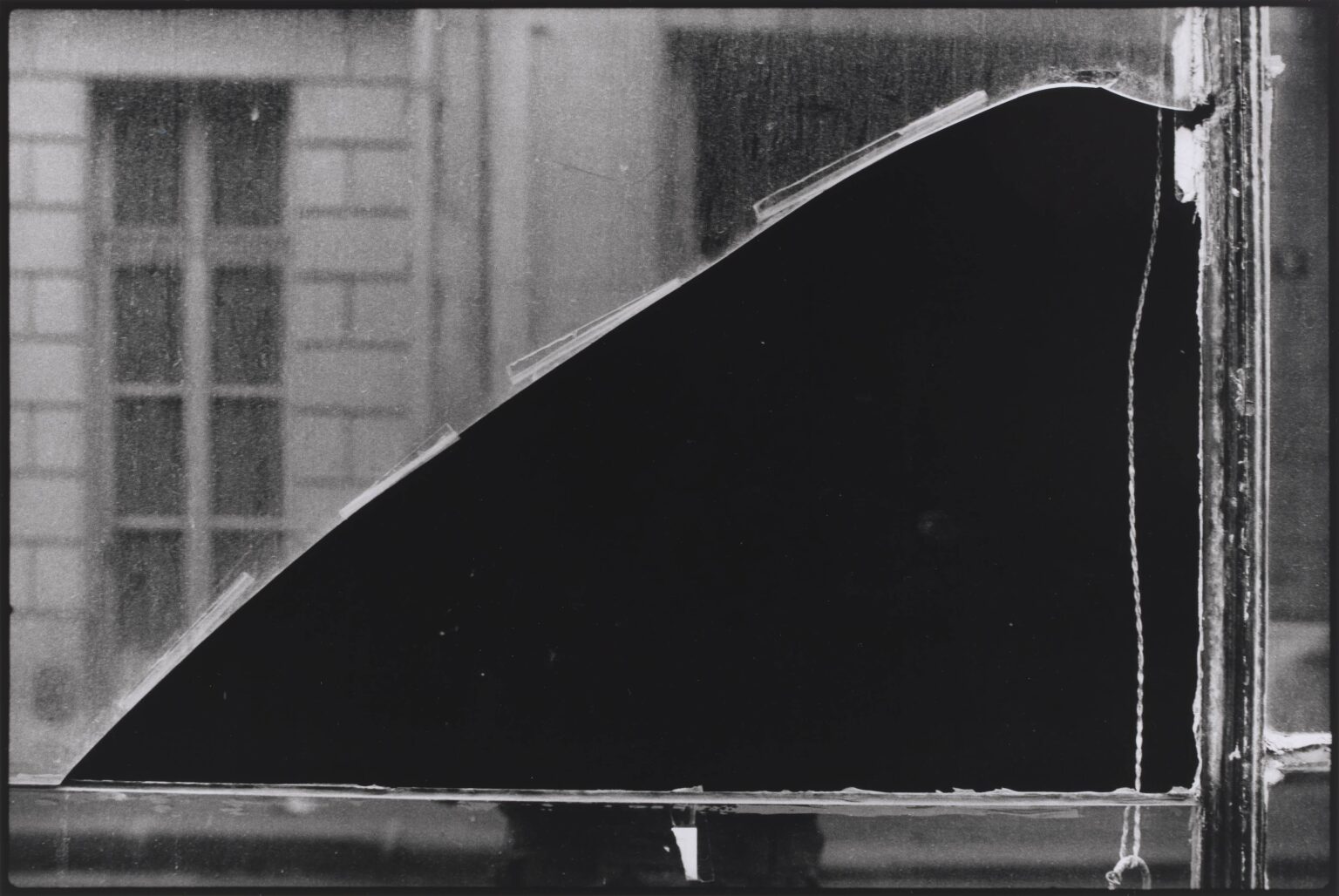 Ellsworth Kelly, Broken Window, Paris, 1978, printed 2015 · SFMOMA