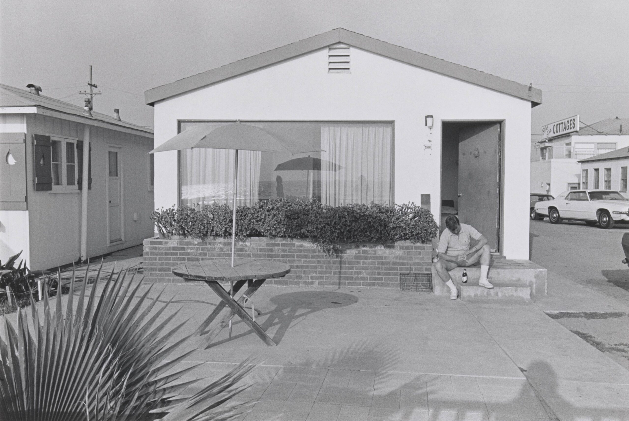 Henry Wessel, Venice, California, 1973 · SFMOMA