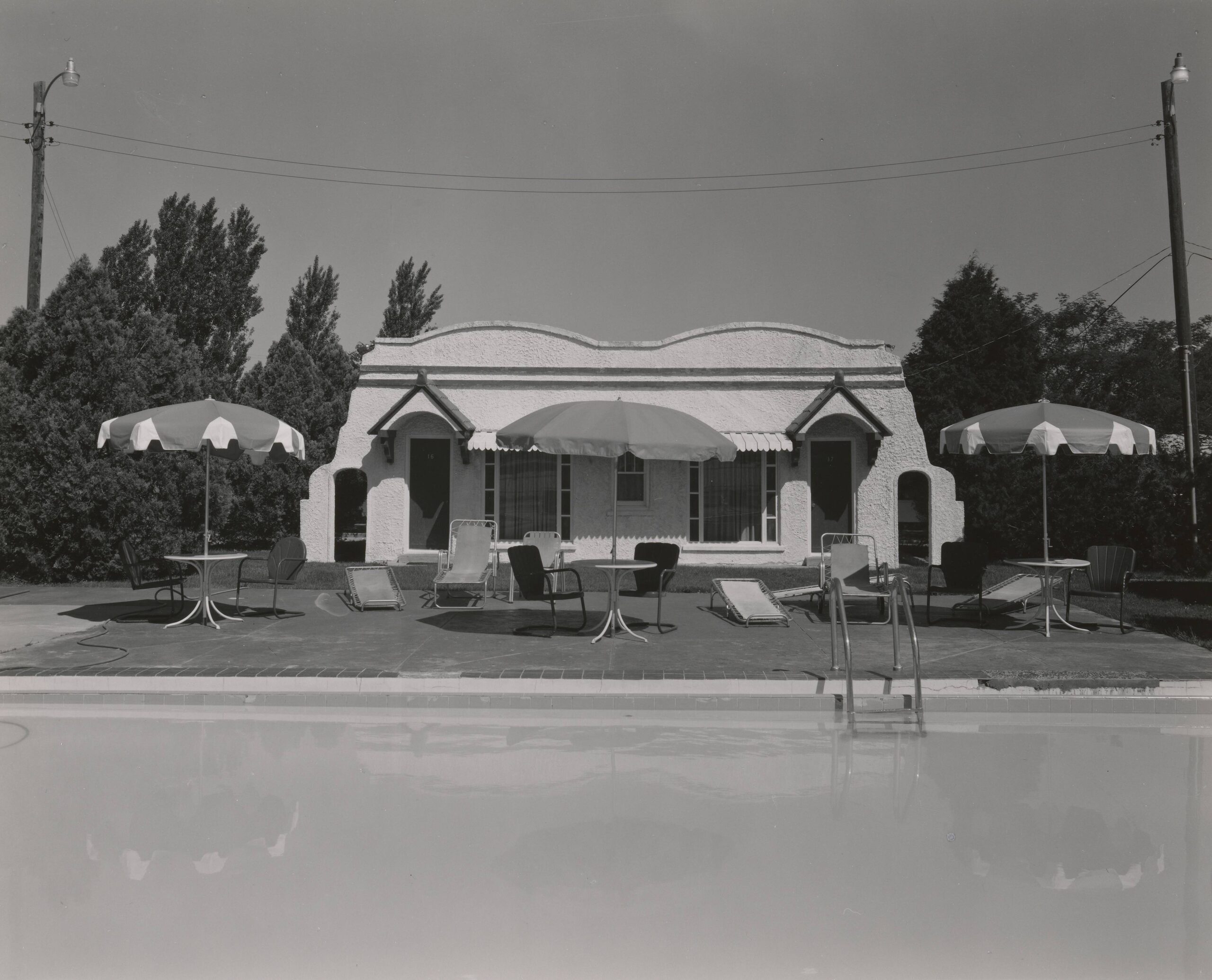 John Schott, Untitled, from the series Route 66 Motels, 1973 · SFMOMA