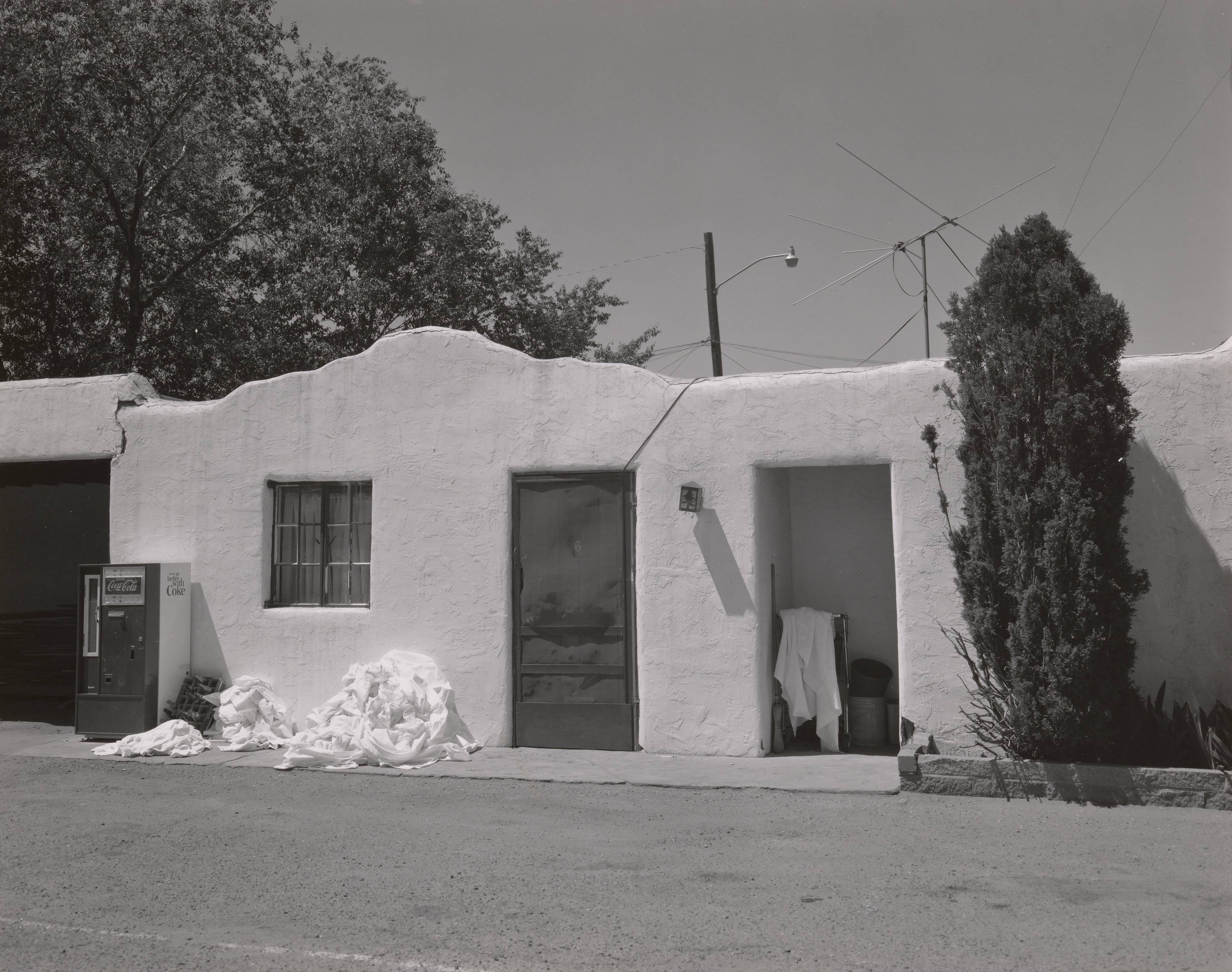John Schott, Untitled, from the series Route 66 Motels, 1973 · SFMOMA