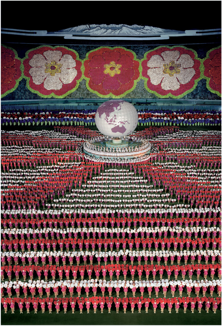 Andreas Gursky, Shanghai, 2000 · SFMOMA